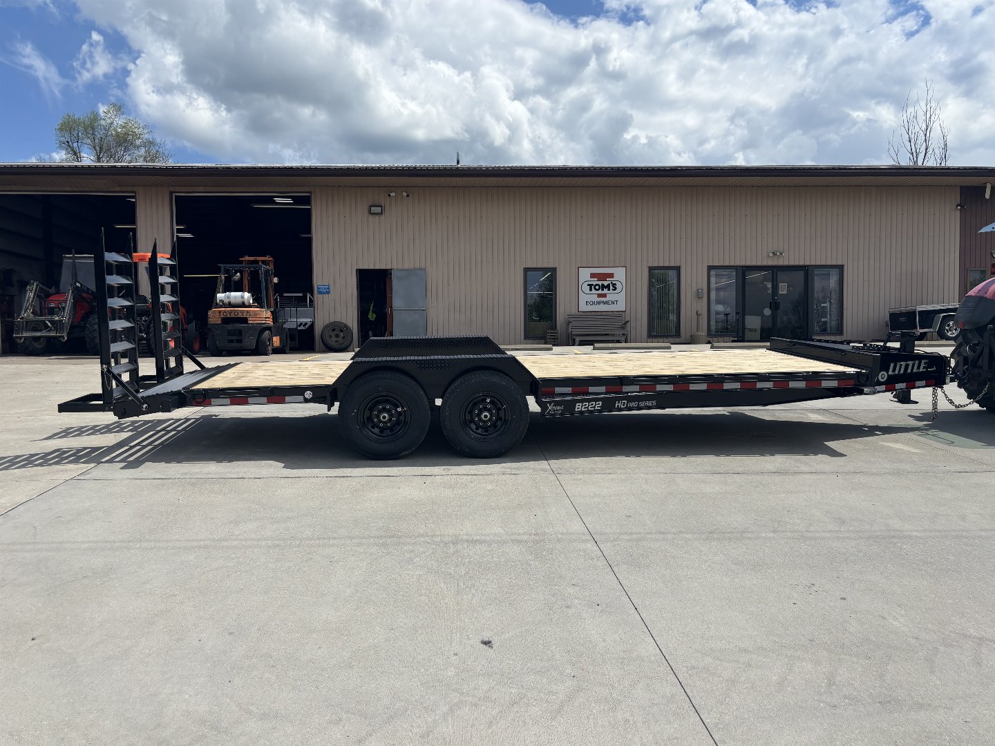 New 2025 CornPro UT-14 SAT Tilt Equipment Trailer 14' - Single Axle ...