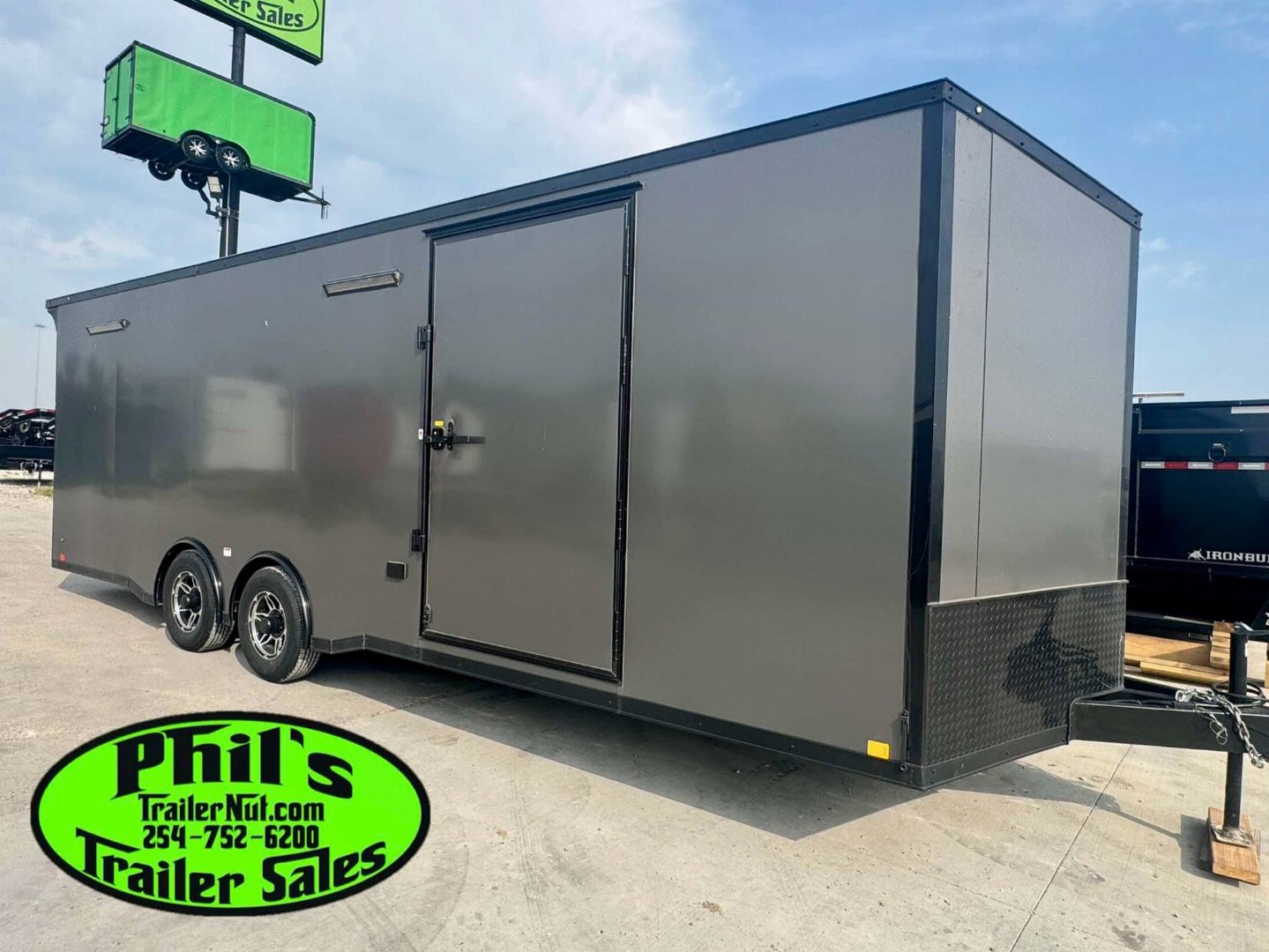 New 2025 CONTINENTAL CARGO NEW 85X24 ENCLOSED TRAILER RACE COMMERCIAL ...