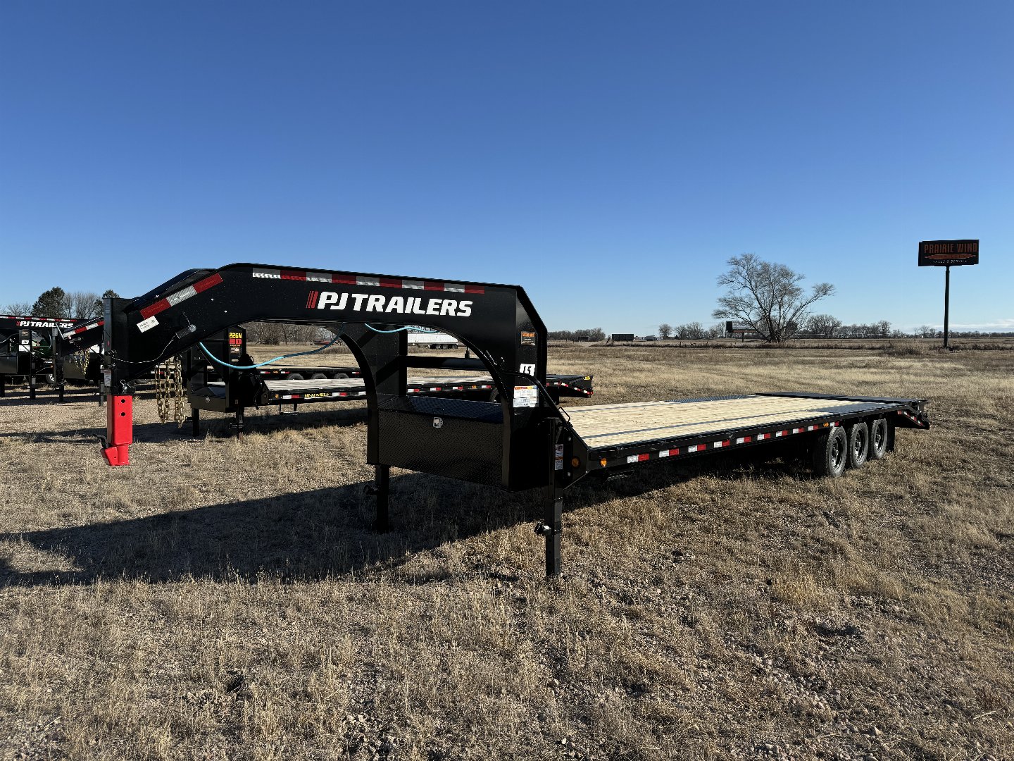 New 2025 PJ Trailers LS30GN 21K Deckover Trailer | Elk Point South Dakota