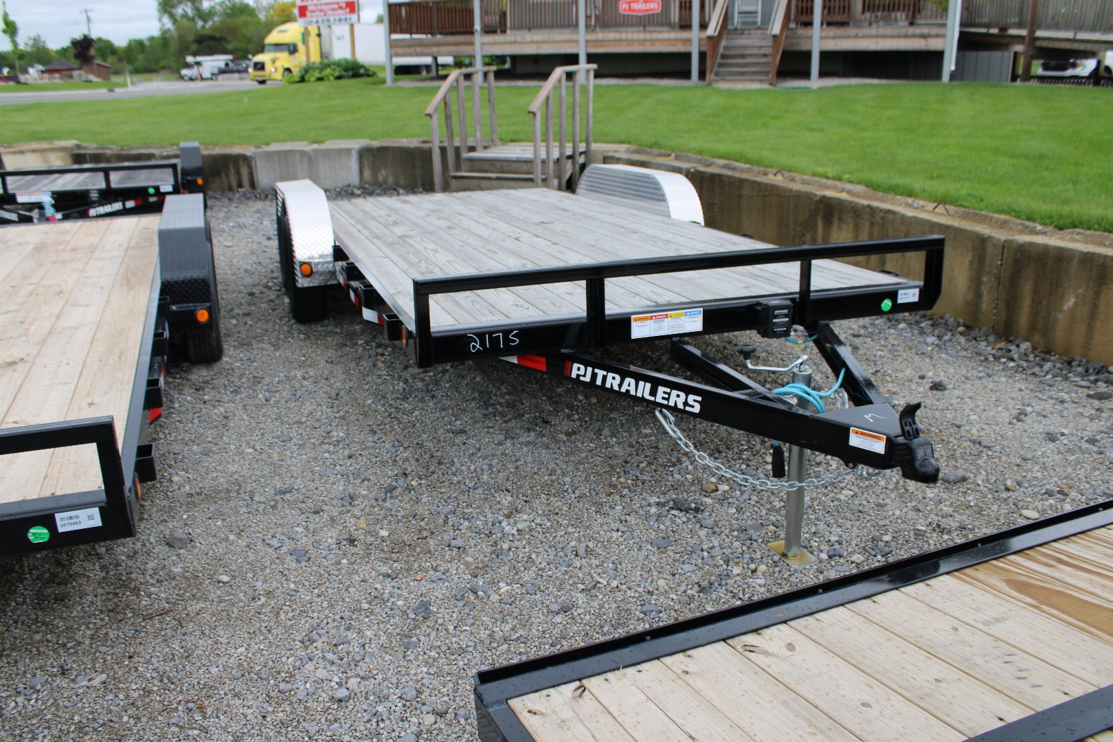New 2025 PJ Trailers 18' SR 7K GVWR EQUIPMENT TRAILER 43093 Car Hauler ...