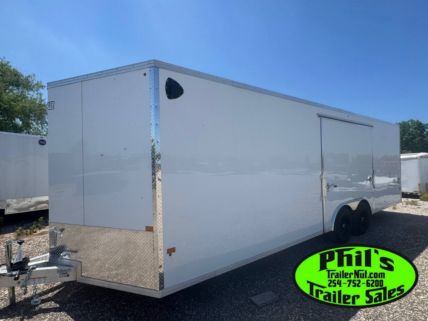 New 2025 CONTINENTAL CARGO NEW 85X24 ENCLOSED TRAILER RACE COMMERCIAL ...
