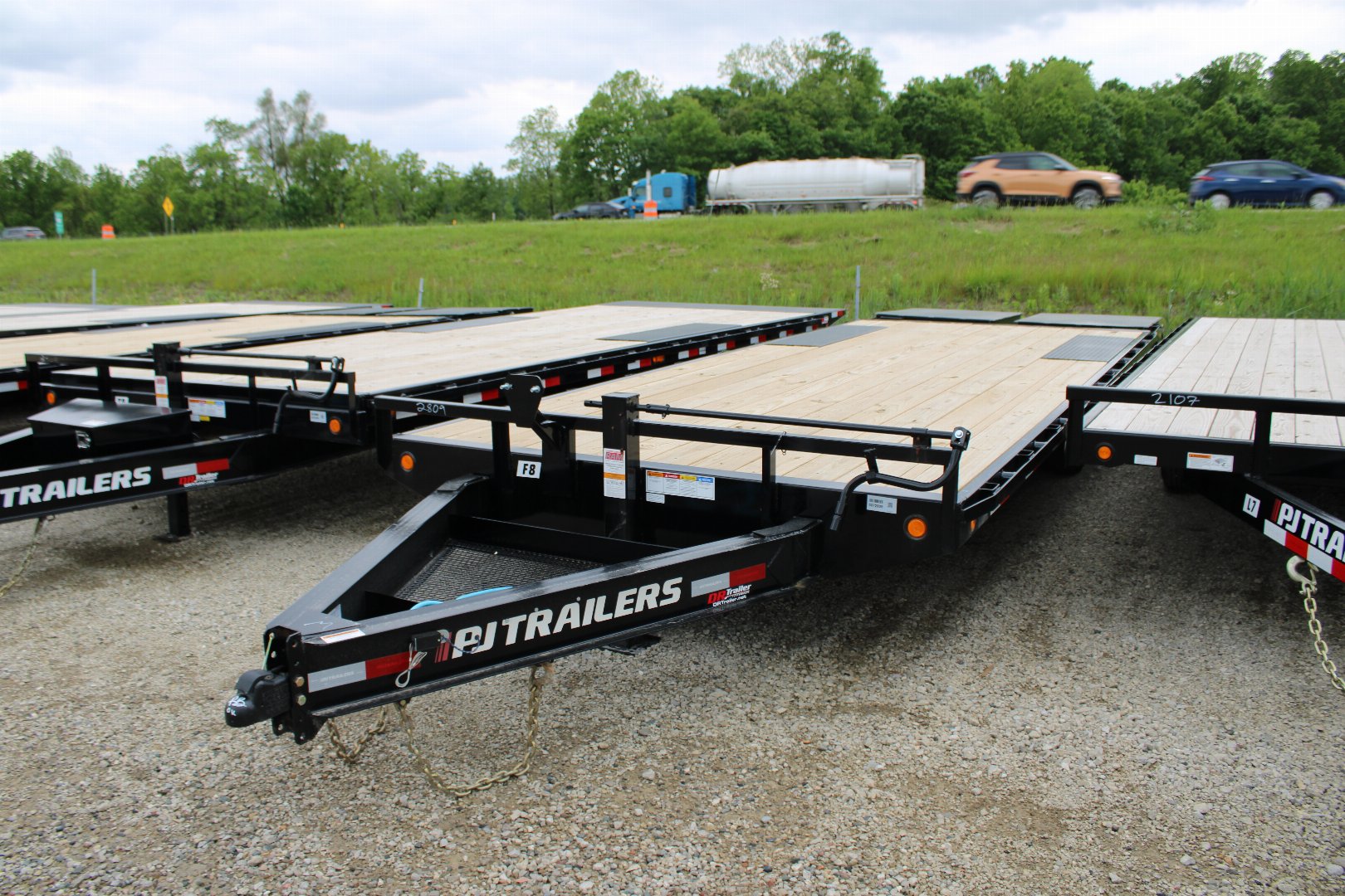 New 2026 PJ Trailers 24' F8 MR EQUIPMENT TRAILER 48209 Equipment ...