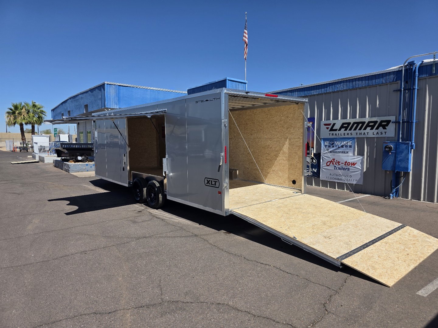 New 2025 ALCOM Stealth 8.5x24 ALL ALUMINUM Enclosed Cargo for sale - Ultimate Escape Door - 9990 ...