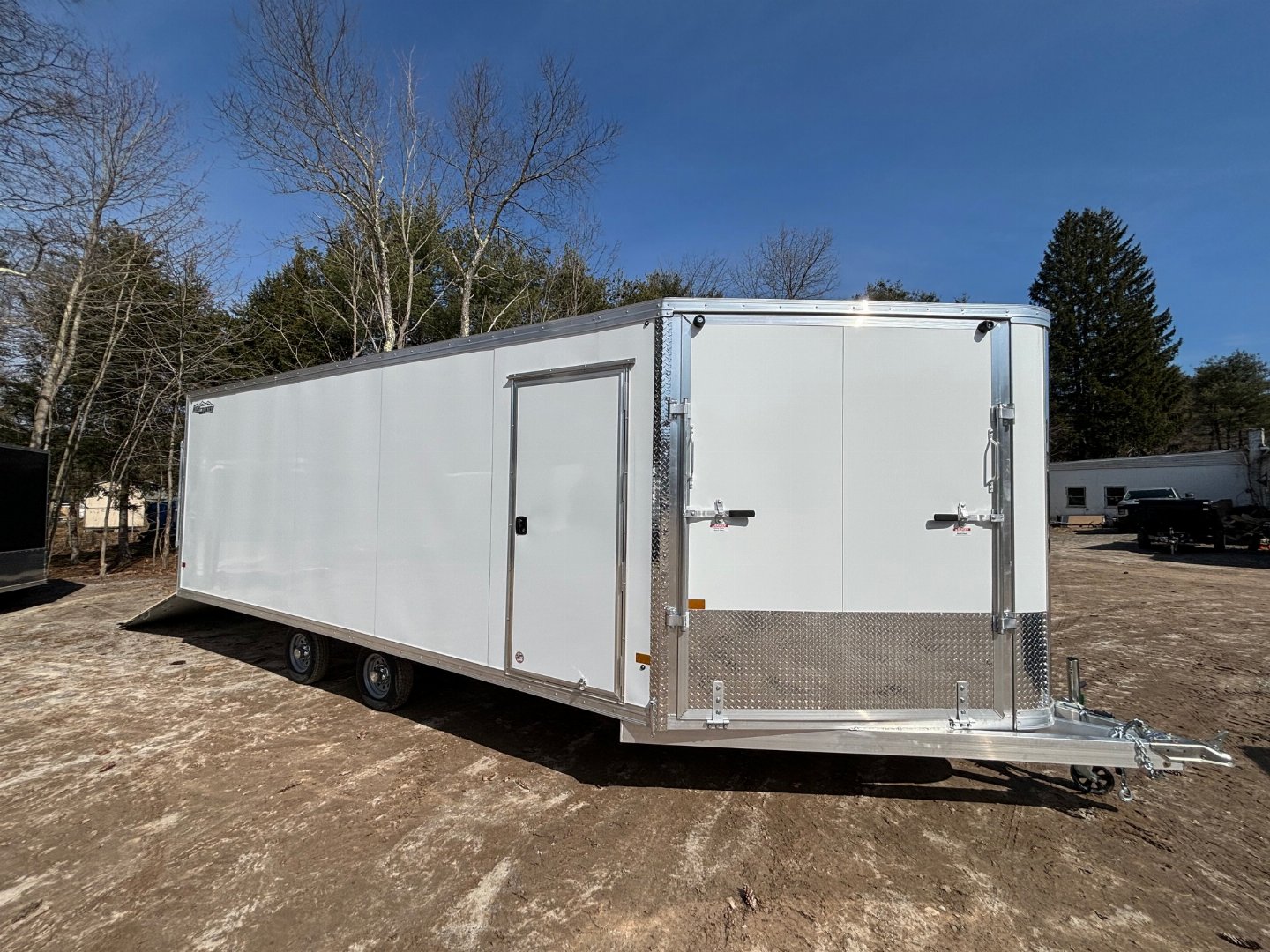 New 2024 HIGH COUNTRY 101"x20' +6ft V nose (Drive in/Drive out)/ 7 ...