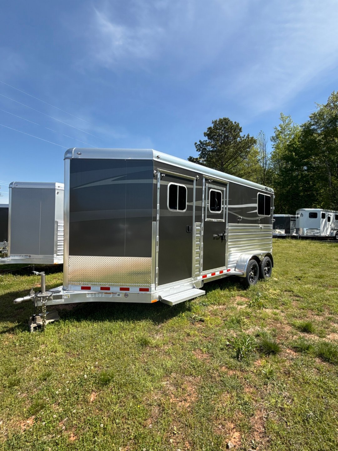 New 2025 4-STAR TRAILERS 2 Horse Straight Load Side Ramp Bumper Pull ...